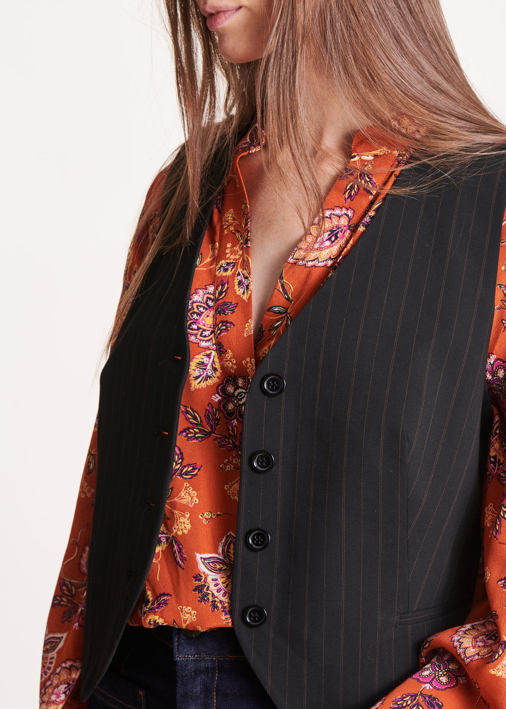 Zwart getailleerd mouwloos vestjack - La Fée Maraboutée