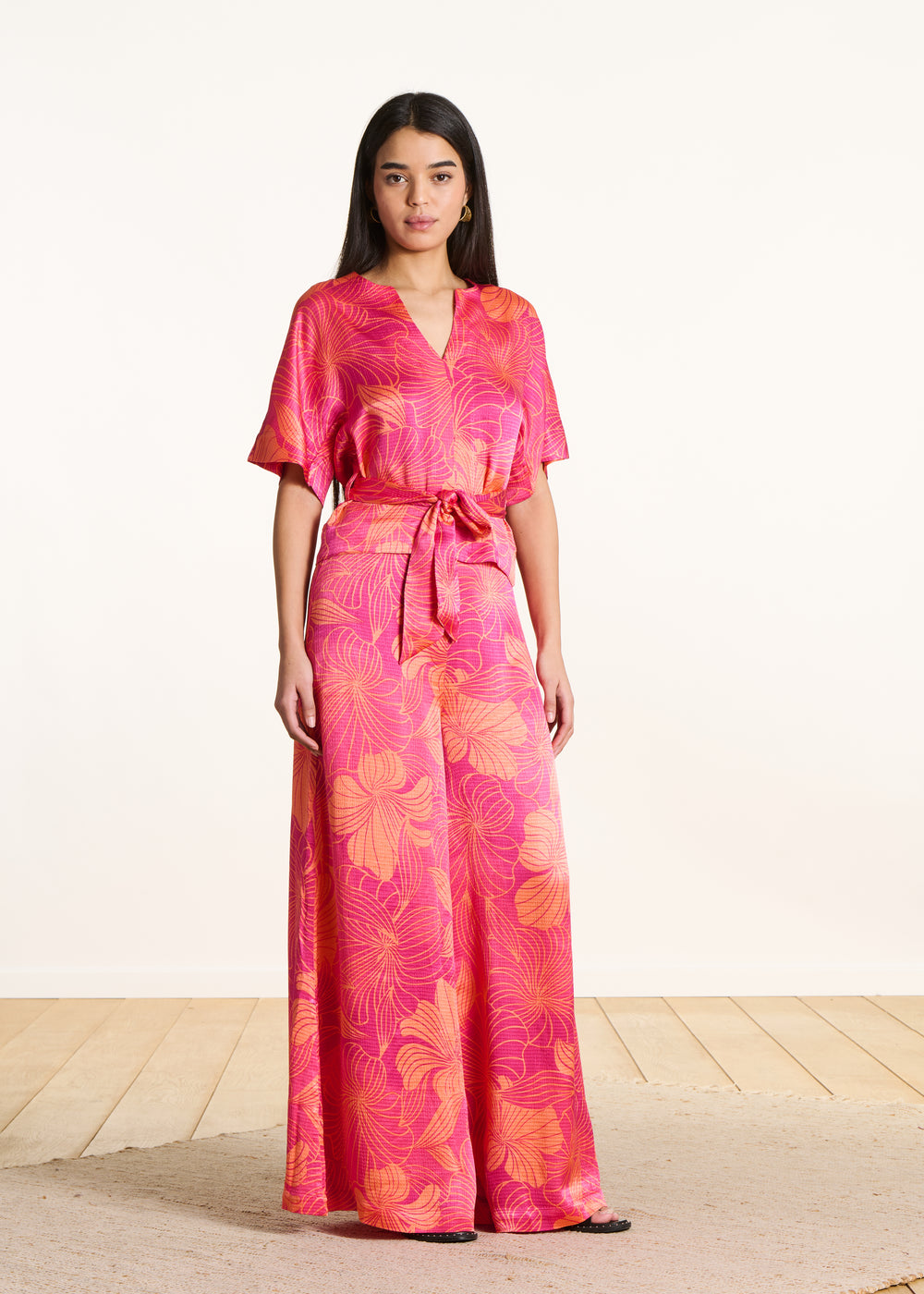 Short top with pink floral print - La Fée Maraboutée